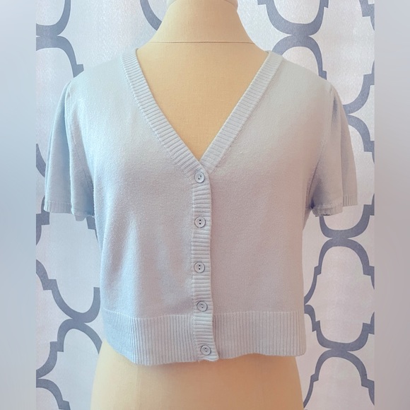 Mak Sweater | Sweaters | Pale Blue Shrug Perfect For Transition Seasons ...